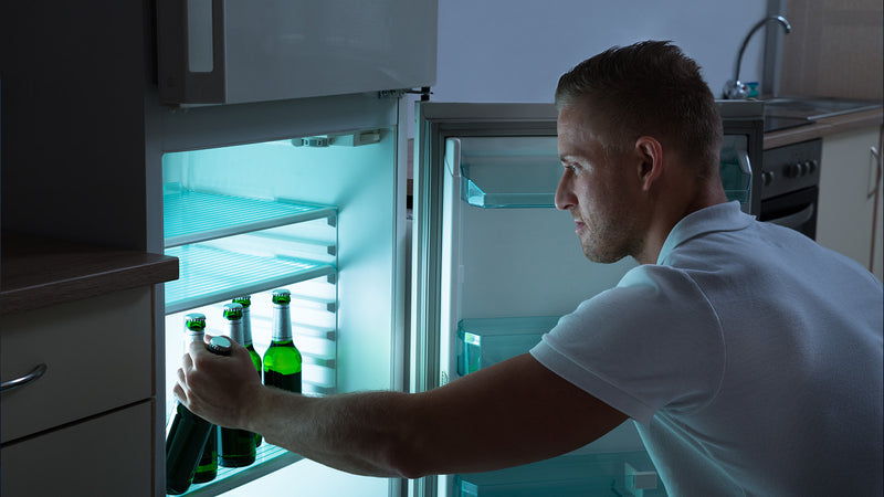 Alcohol and Sleep: What Happens If You Drink Before Bed? | Mdrive